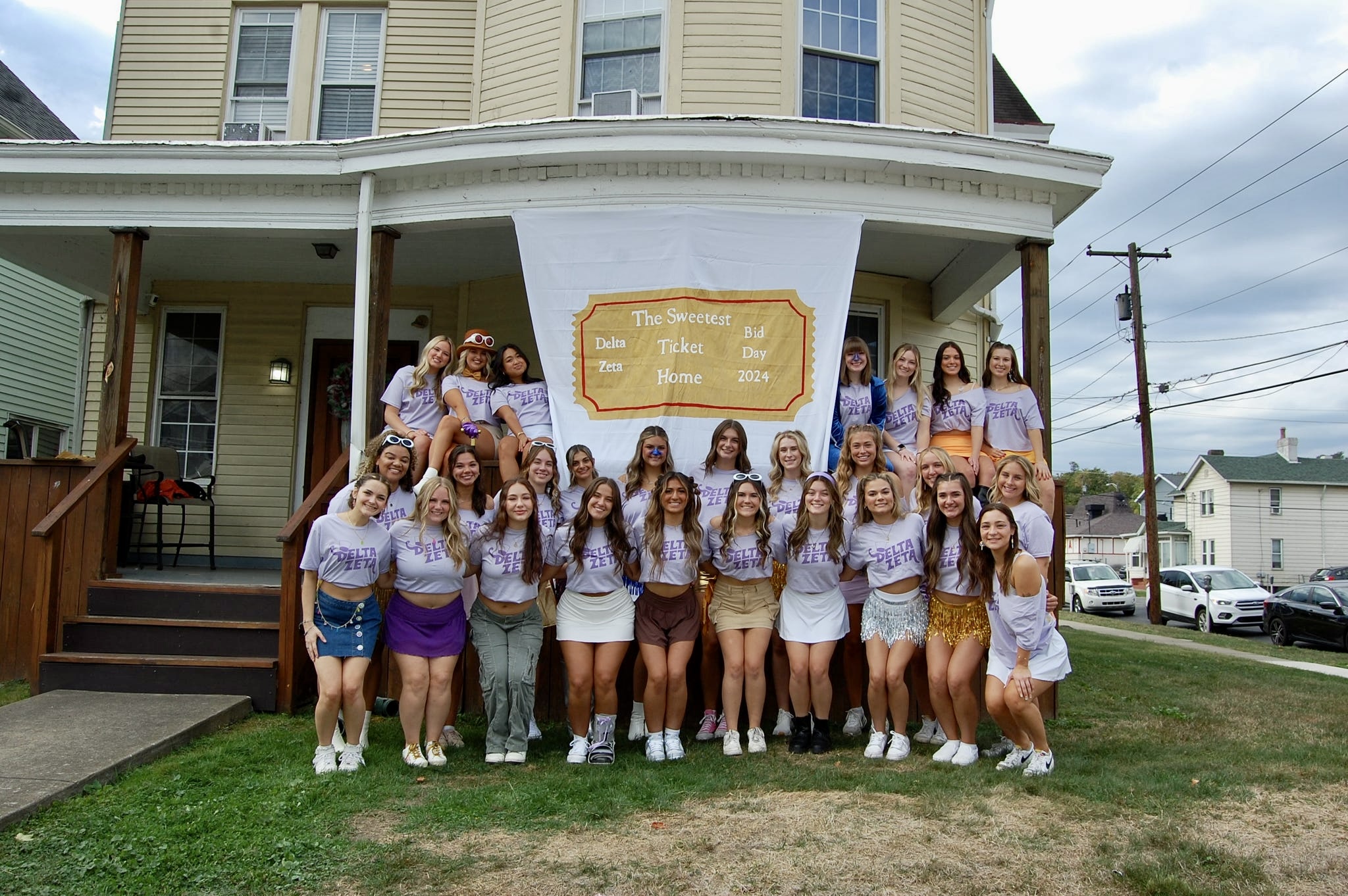 DELTA ZETA – ZETA EPSILON CHAPTER